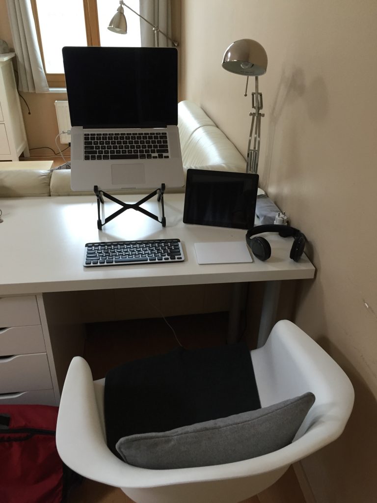 Traveling office - Photos from Chris Hardie